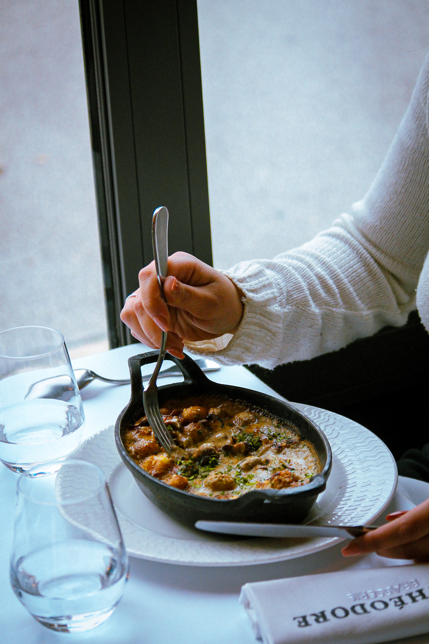 LE RESTAURANT – LE THEODORE